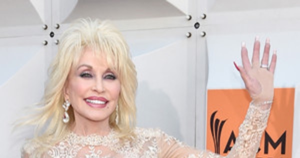 Dolly Parton Celebrates Her 50th Wedding Anniversary To Carl Dean With